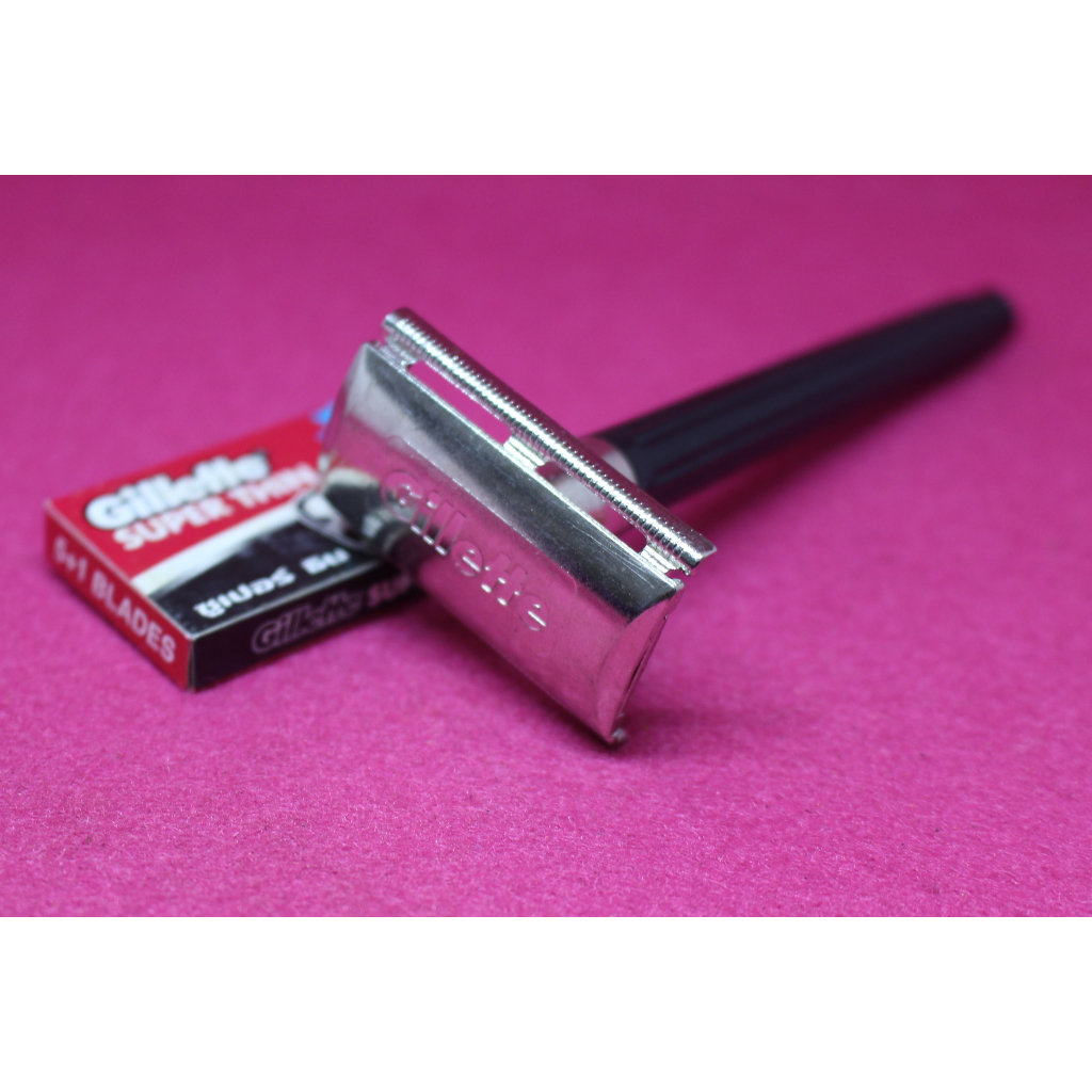 Gillette Double Edge Shaver Razor with Extra Super Thin Blades New Old ...