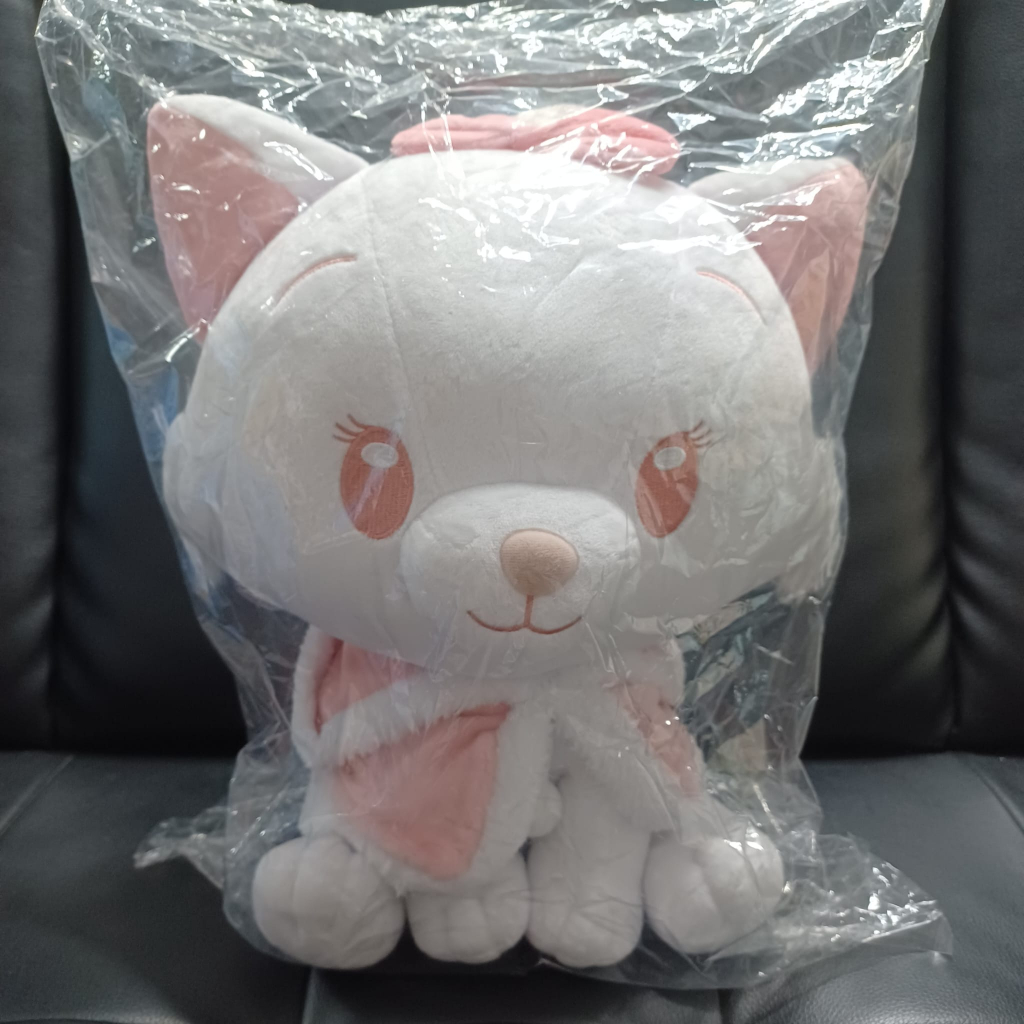 Disney Winter Series Marie Big Plush (Cow Play Cow Moo Limited Release ...