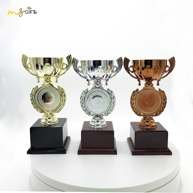 Trophy - 19525 Plastic Trophy Gold/Silver/Bronze for Event Souvenir ...