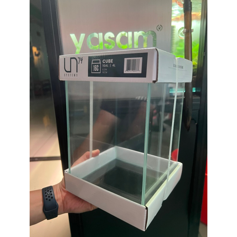 UNS - 16C Ultra Premium Glass Tank for Aquarium Super High Optical ...