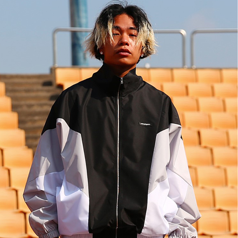 [URBANPLAYERS] Three-line coloring pull-up windbreaker jacket(Black ...