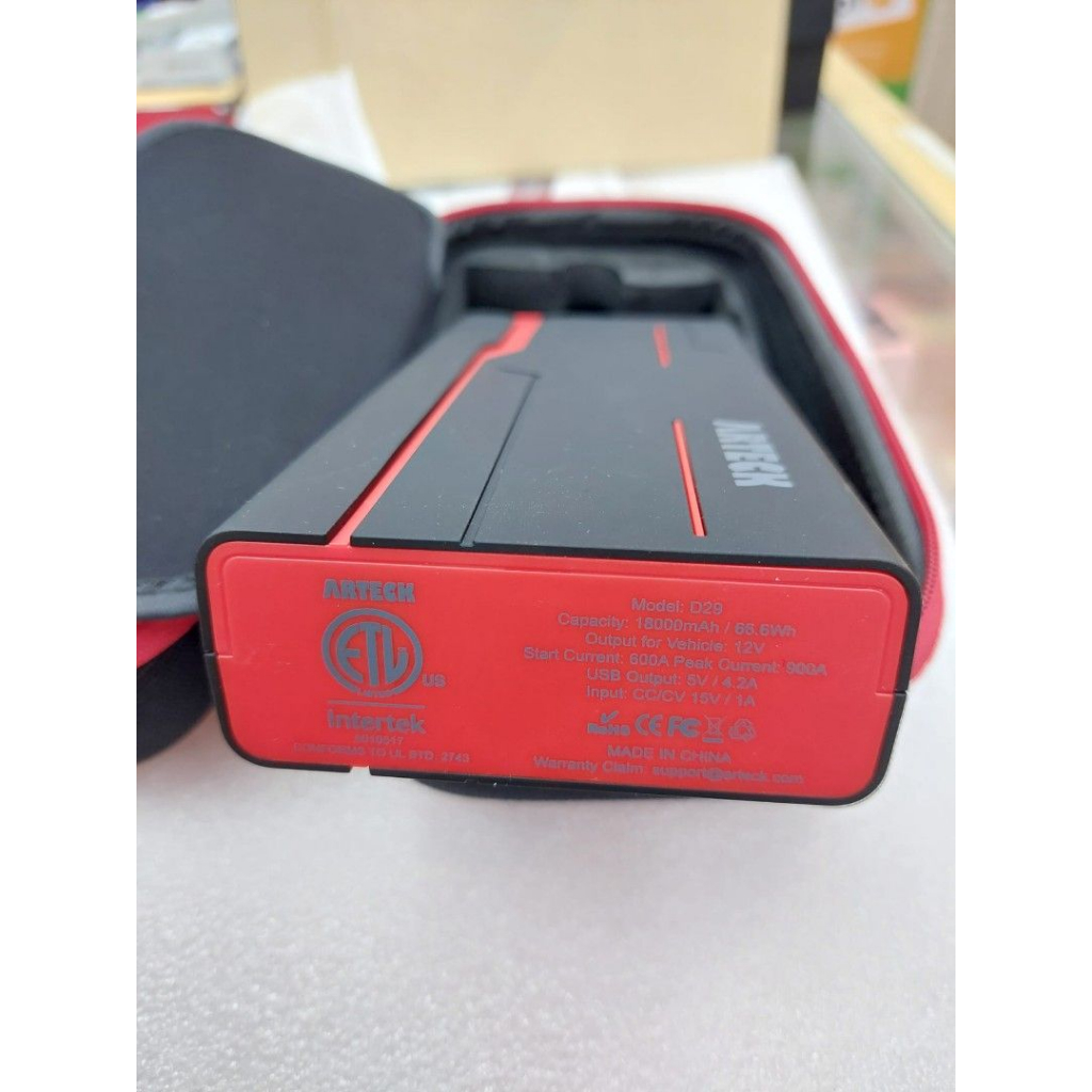 Arteck D29 Jump Starter 18000mAh 66.6Wh OP 12V Start 600A Current 900A USB 5V 4.2A IP CC CV 15V 1A