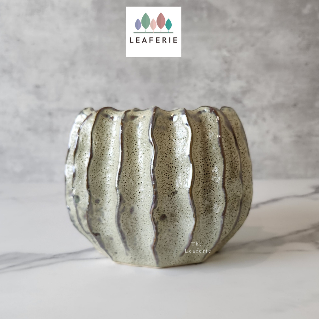 The Leaferie Haruka plant pots. flowerpot flowerpots flower pot planter ...