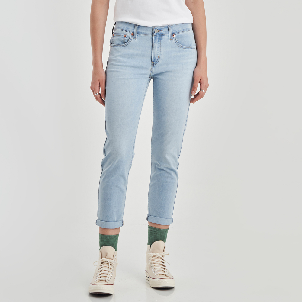 Levi's® Women's Mid-Rise Boyfriend Jeans 19887-0286 | Shopee Singapore