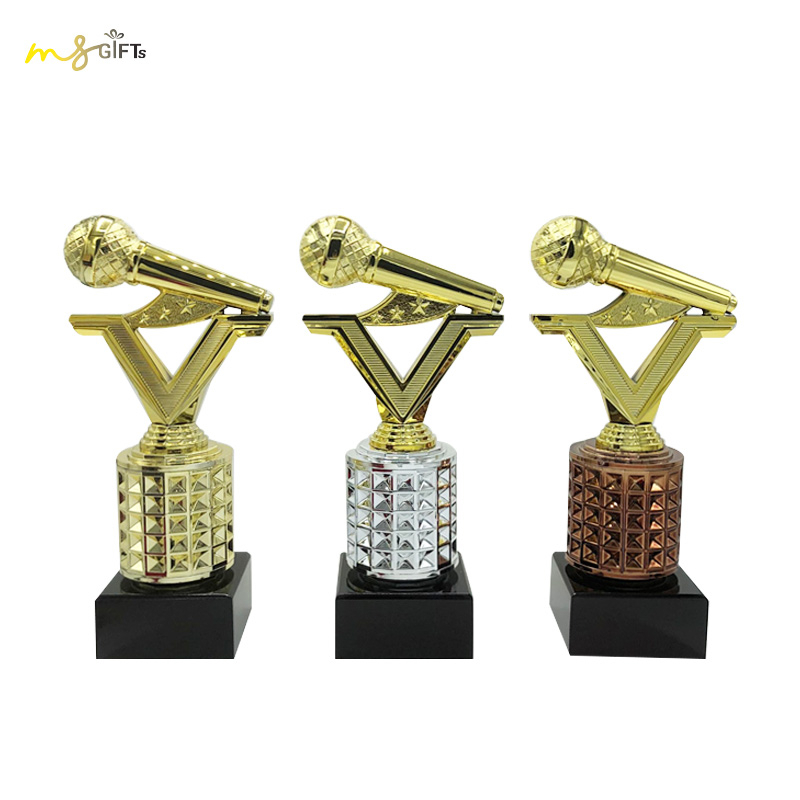 Trophy - Microphone Plastic Trophy Gold/Silver/Bronze for Event ...
