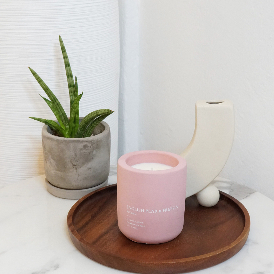 Zendle English Pear & Freesia Scented Candle (8oz) | Shopee Singapore