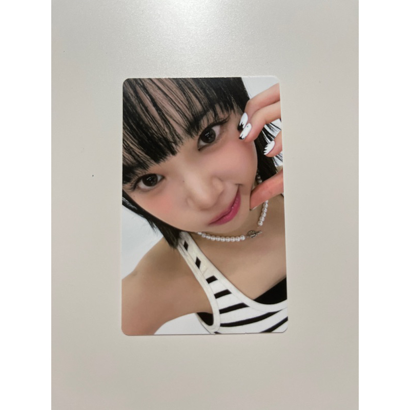 lesserafim chaewon unforgiven m2u lucky draw | Shopee Singapore