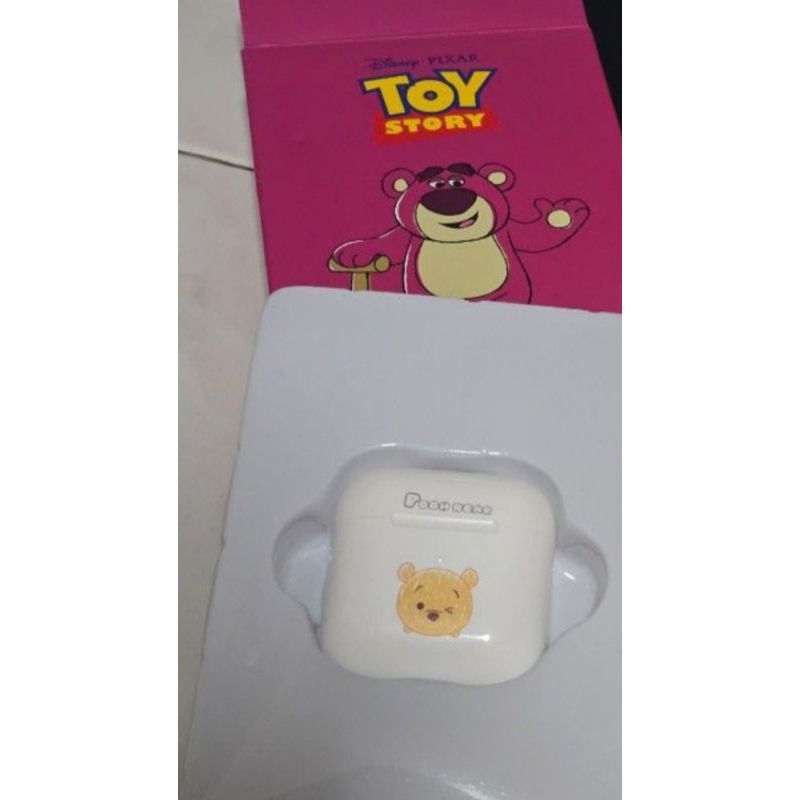 Toy Story Bluetooth Earbuds ( Winnie The Pooh ) | Shopee Singapore