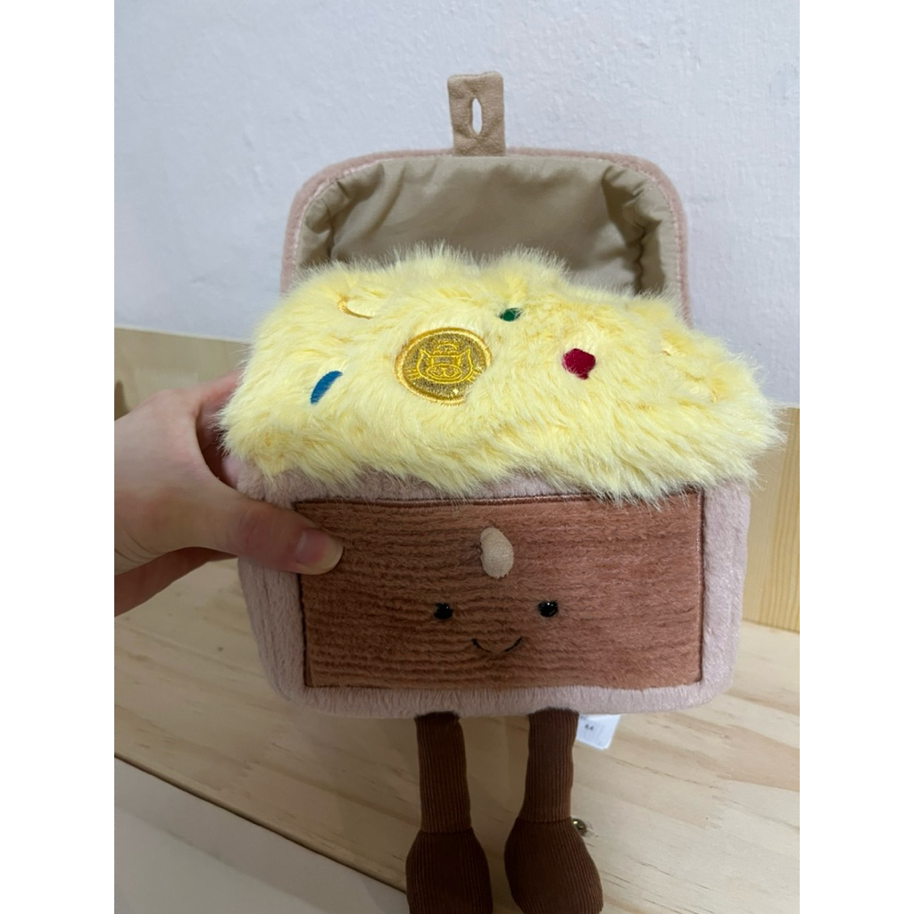Jellycat Amuseables Treasure Chest | Shopee Singapore