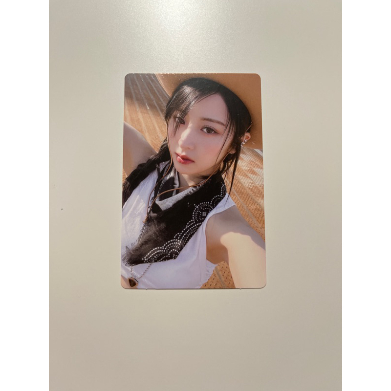 OFFICIAL lesserafim yunjin unforgiven target exclusive pc RARE | Shopee ...