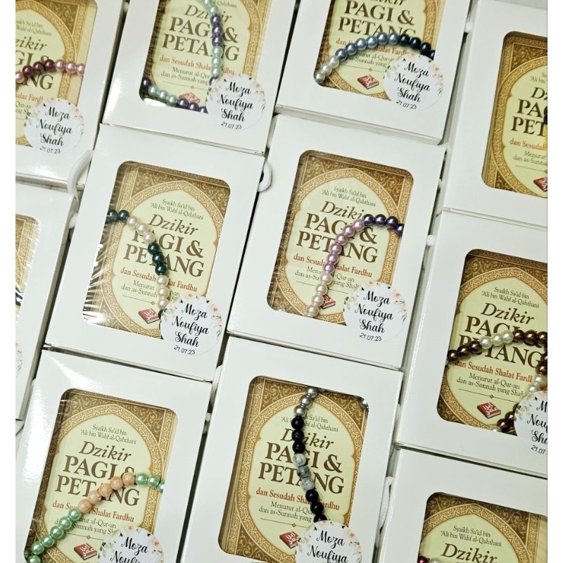 Zikir book with tasbih in box door gift kenduri nikah berkat | Shopee ...