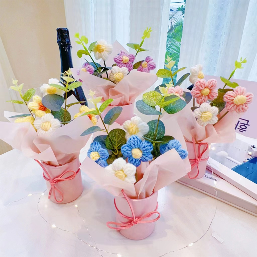 [SG Stock] Cute and Funny Bucket Flowers Flower Bouquet Creative Bucket ...