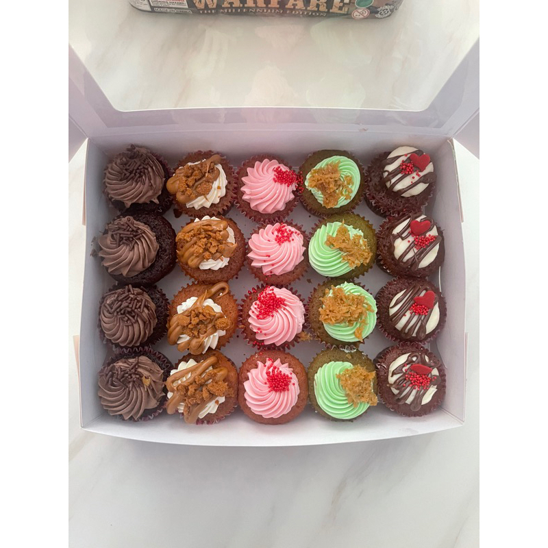 Happy Box Mini Cupcakes (20pcs) | Shopee Singapore