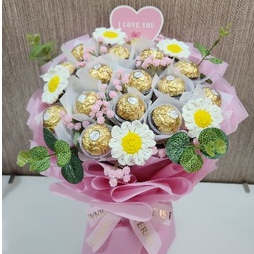 Daisy Ferrero Rocher Chocolate Crochet Flower Bouquet/Anniversary ...