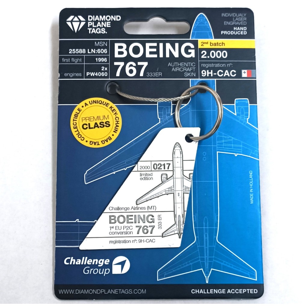 Boeing 767 Diamond plane aeroplane airplane model tags keychain ...