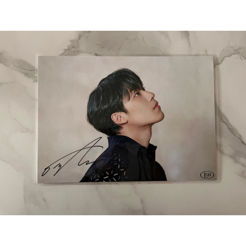 Lee Do Hyun A4 photocard signature | Shopee Singapore