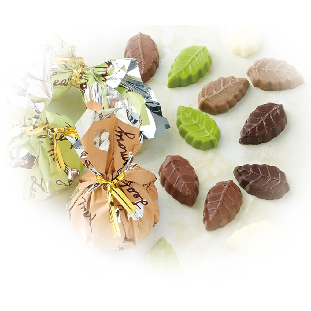 Mon loire Chocolate House Kobe Leaf Memory Small chocolate in the shape ...