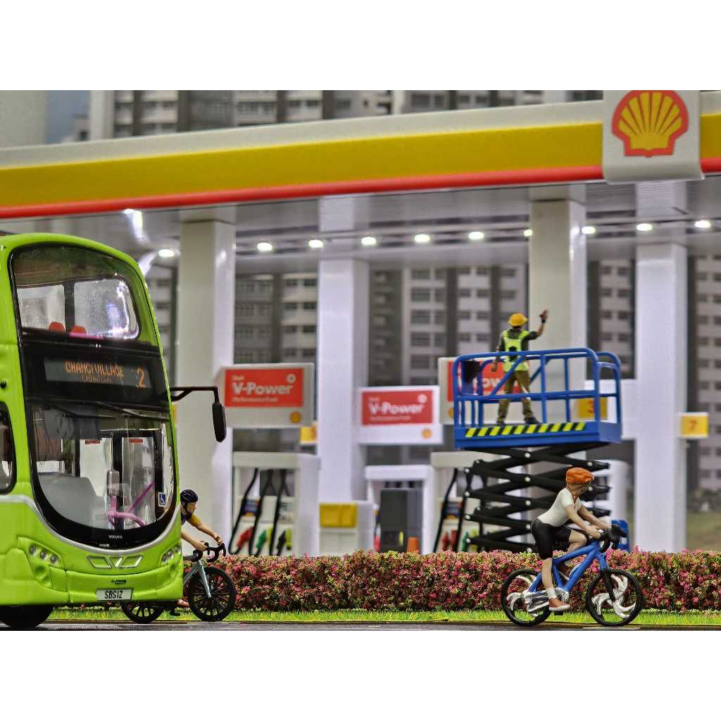 Playonpad P3 Diorama 1/64 or 1:64 SHELL Petrol Station with SG road Toy Car Mats - 6+ (No lights ...