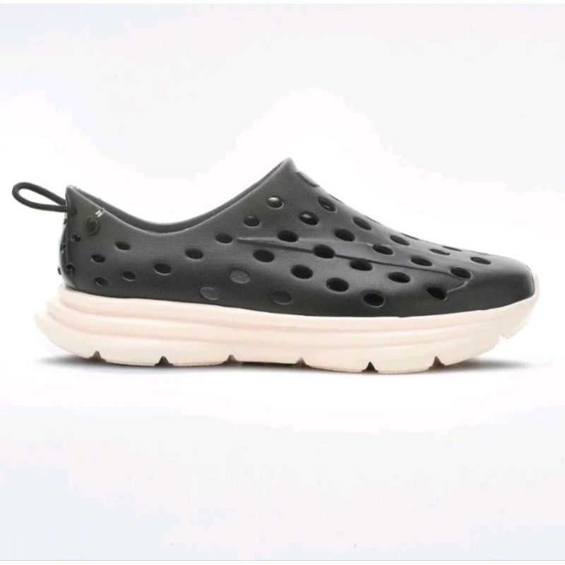 Kane Revive Unisex Recovery Sandal -Black/Cream | Shopee Singapore