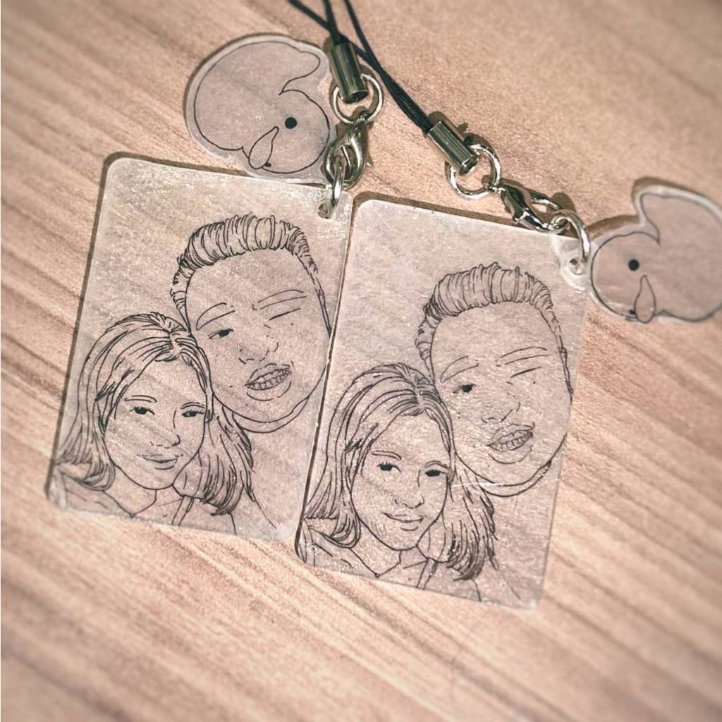 customised hand drawn keychain for couples friends logo family gift ...