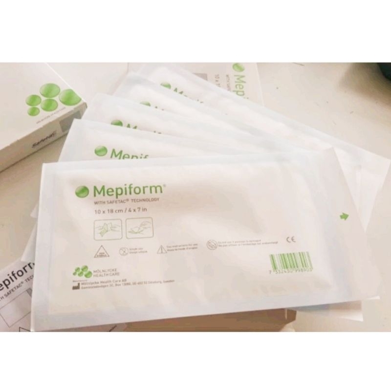 Mölnlycke SCAR CARE DRESSING Mepiform Self-adherent dressing for scar ...