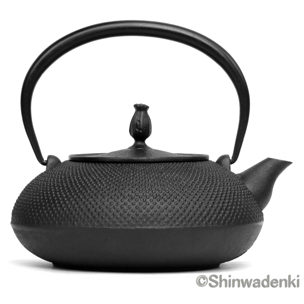 【Direct from Japan】Nanbu tekki Oitomi tetsubin japanese cast iron kettle flat and round arare 1 ...
