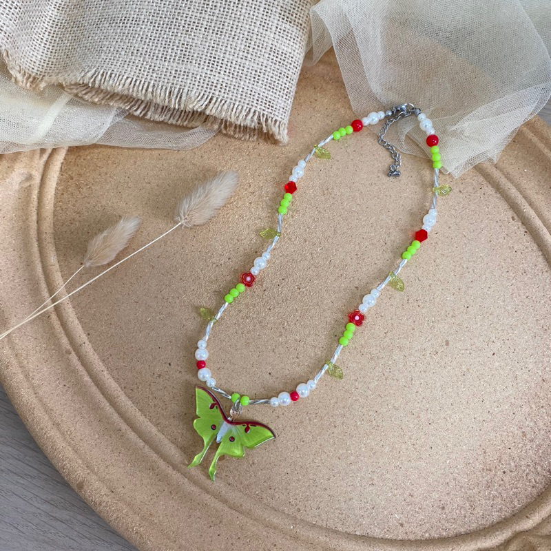 [SG Local Seller] Wonderland Moth Choker | Beaded Necklace Bugs Insect ...