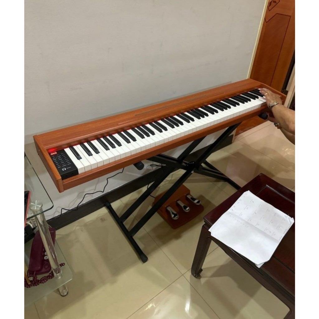 JW Piano Digital Piano 88 Fully Weighted Keys (Black, White & Brown ...