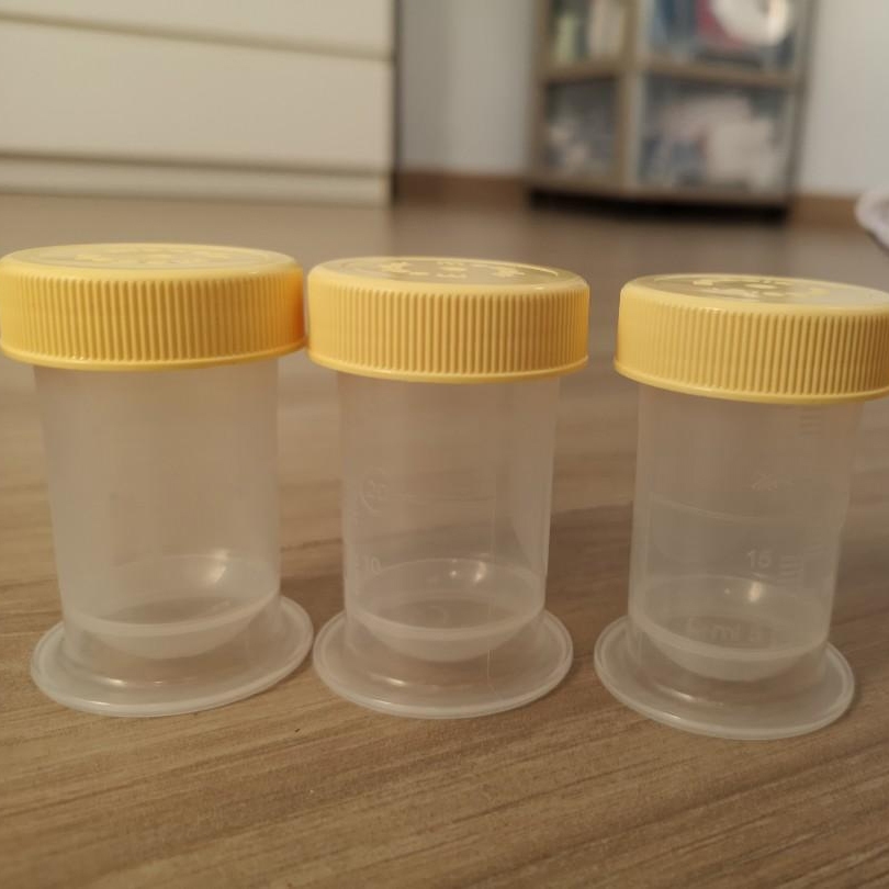 Medela Colostrum Collection & Storage Containers, 35ml (Set of 2 ...