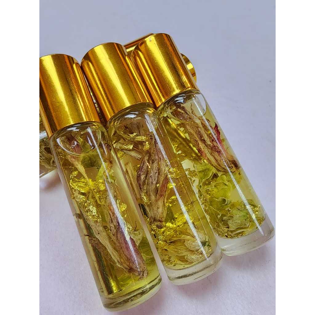 Kruba Krissana Metta Oil Naman Thep Ranjuan with Wan Dok Thong ...