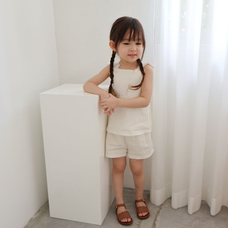 Flutter set (White) | Shopee Singapore