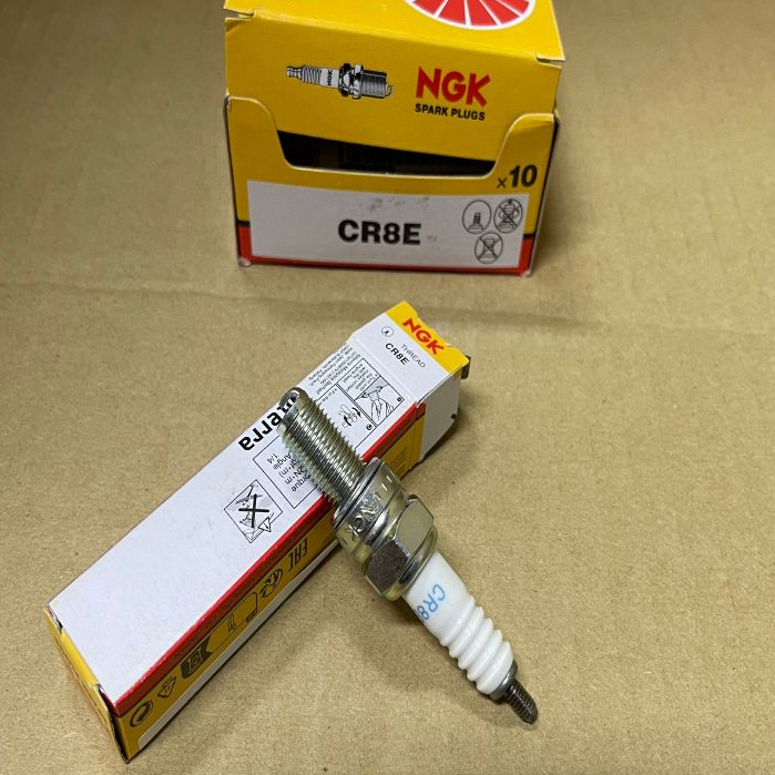 NGK CR8E SPARK PLUG Y15 / SNIPER150 / MXKING / FZ150 / EXCITER 150 / T ...