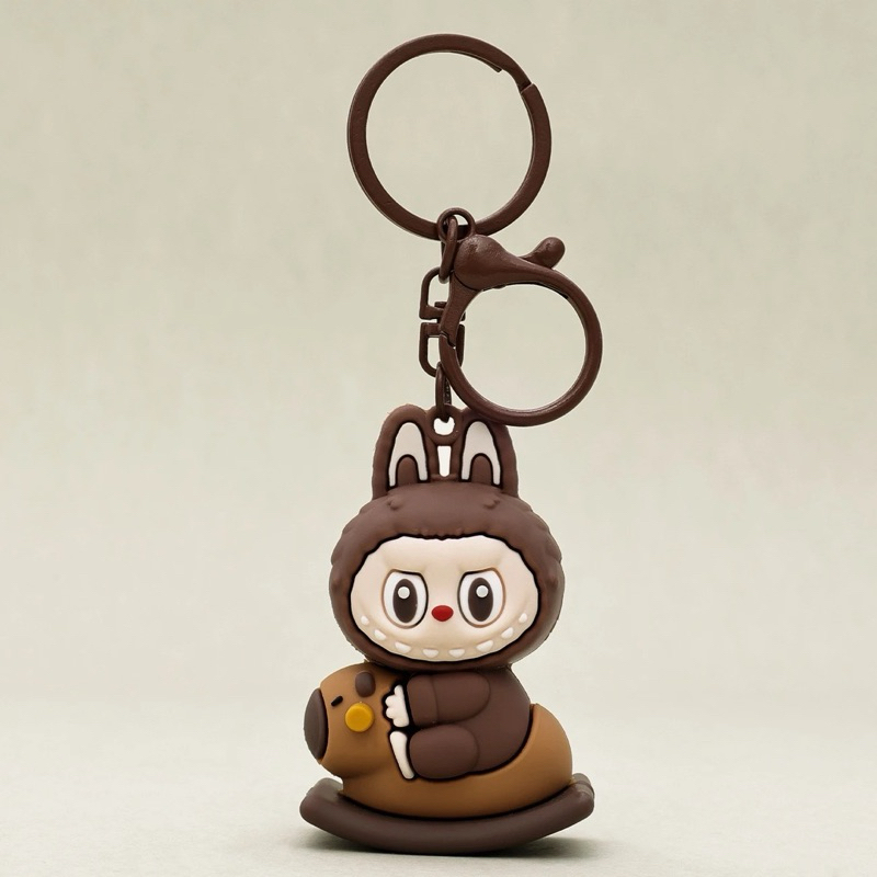 The newest cute Labubu keychain 最新款labubu可爱钥匙圈翻 | Shopee Singapore