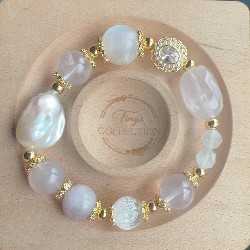 Moonstone with Rose Quartz Free Form, sakura agate, baroque pearl ...