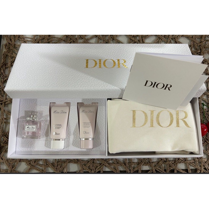 Miss Dior (Travel Kit Set) | Shopee Singapore