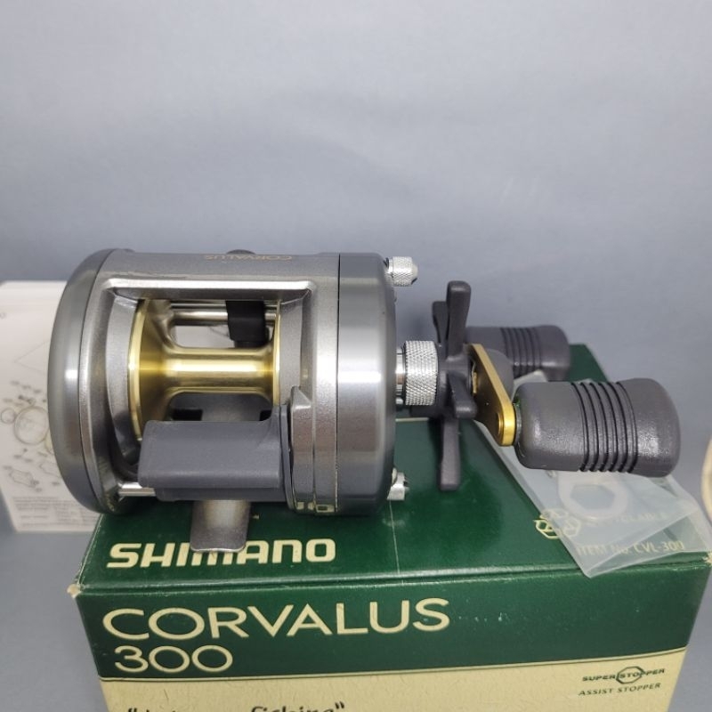 Shimano Corvalus 300 Right hand baitcasting casting fishing reel New In ...