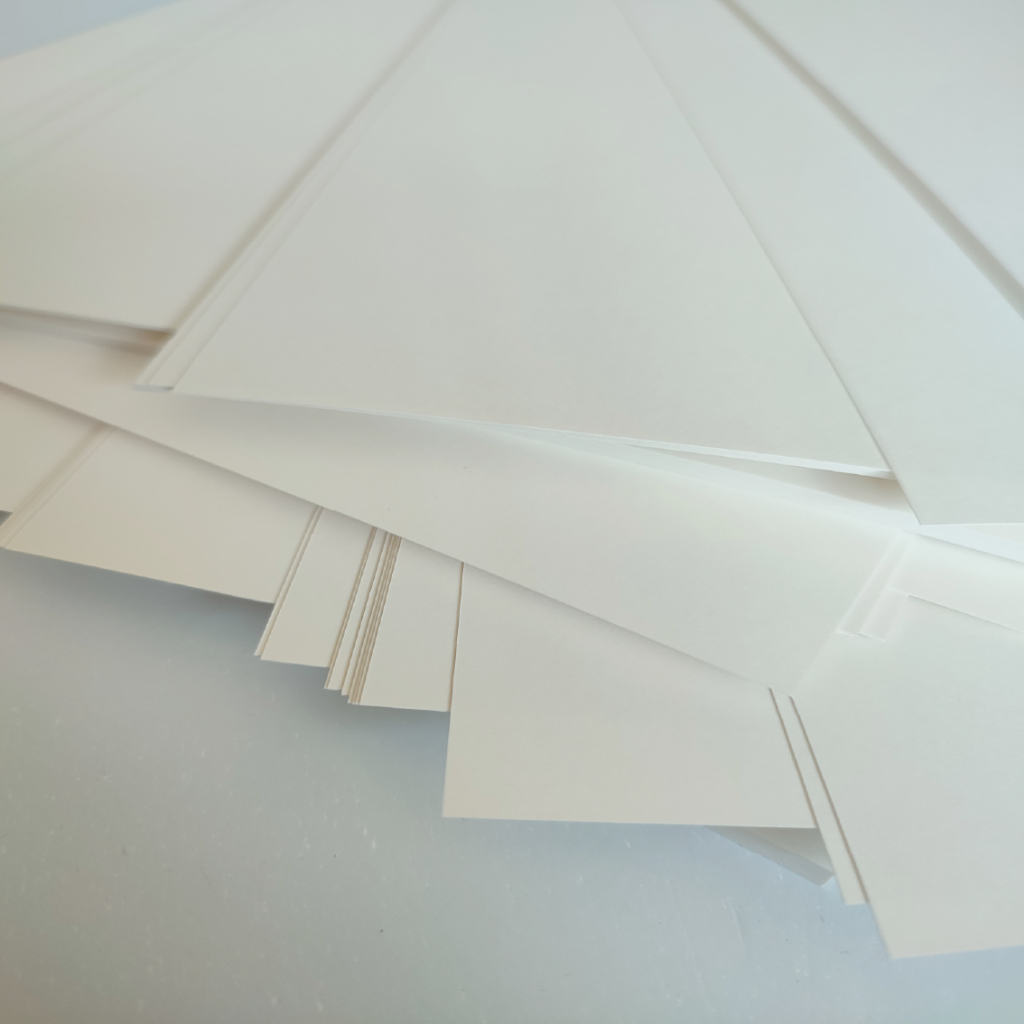 {Stock Clearance}A4 250 gsm Biege Matte Thick Paper for printing ...