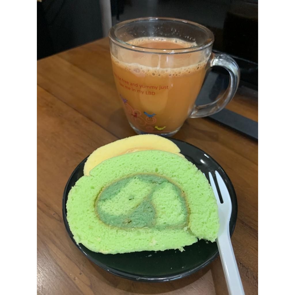 [Cake Kueh] Pandan Kaya Swiss Roll | Shopee Singapore