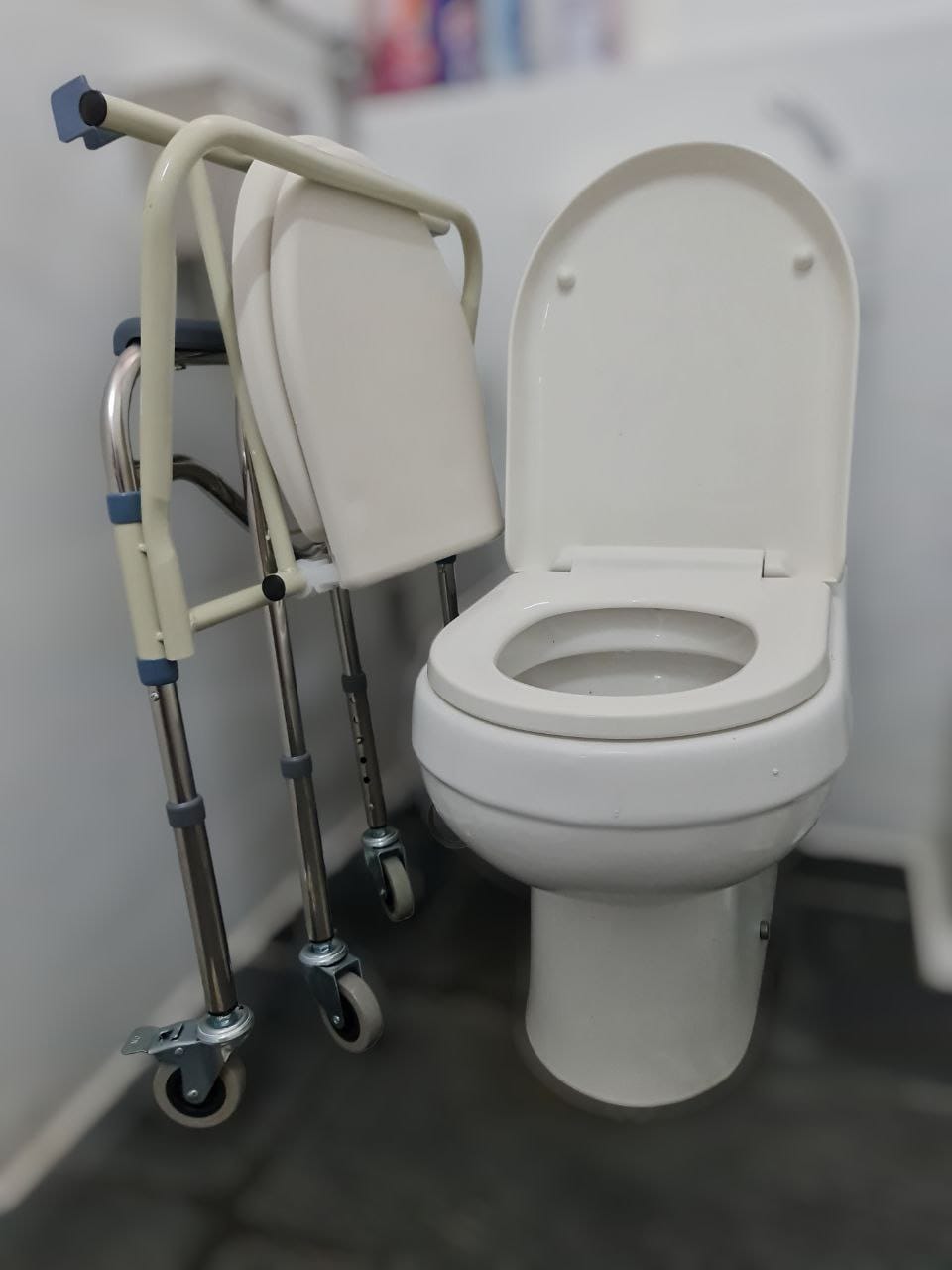 Commode [🇸🇬GETS] ♿️ Stainless Steel Commode Chair with or without ...