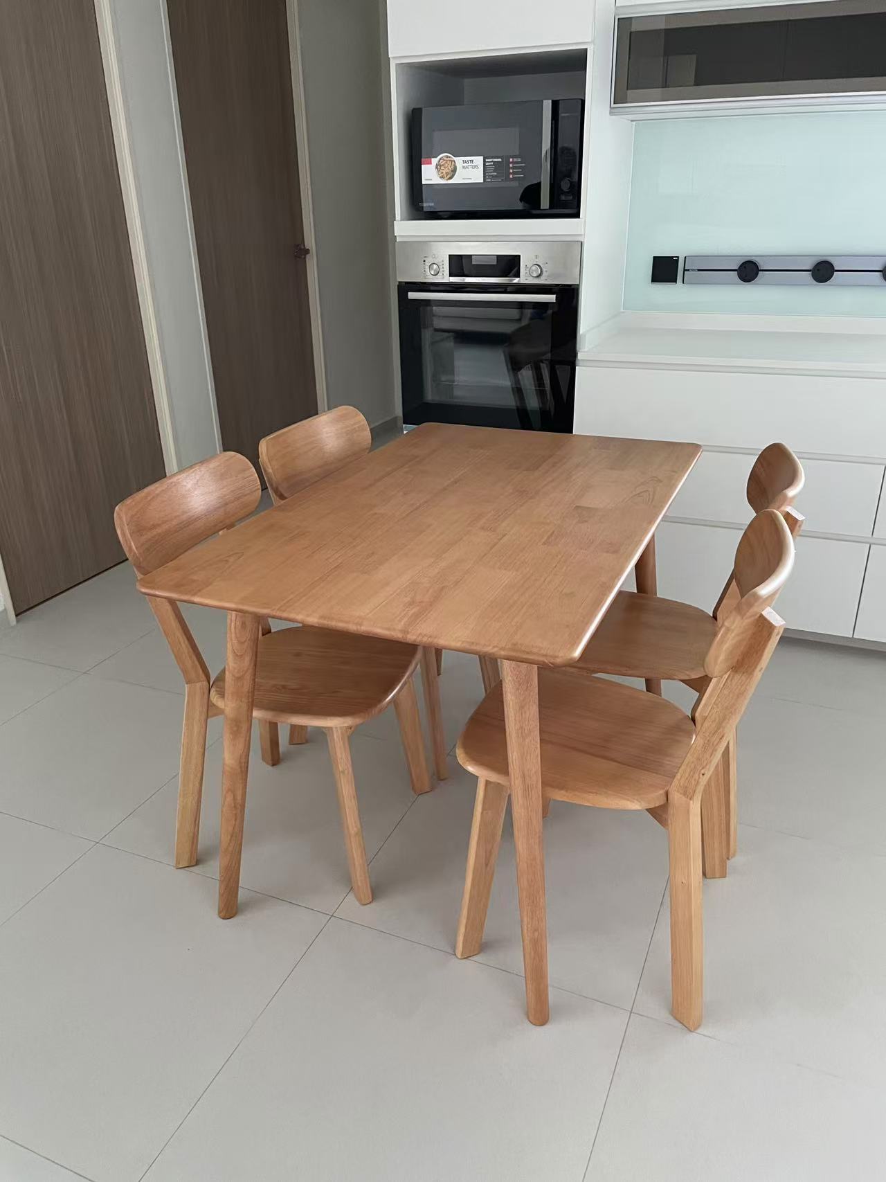 Cozylant Tanya Dining Table Set / Solid Rubber Wood / Natural Wood ...