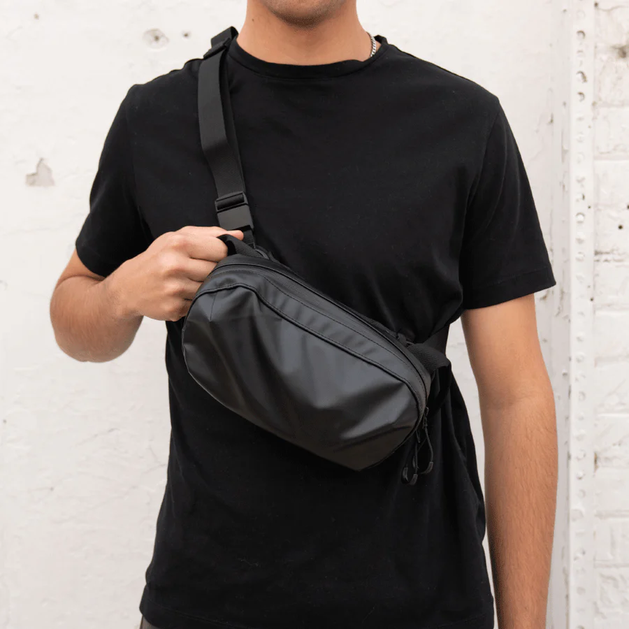 WANDRD D1 Fanny Pack (Black) | Shopee Singapore