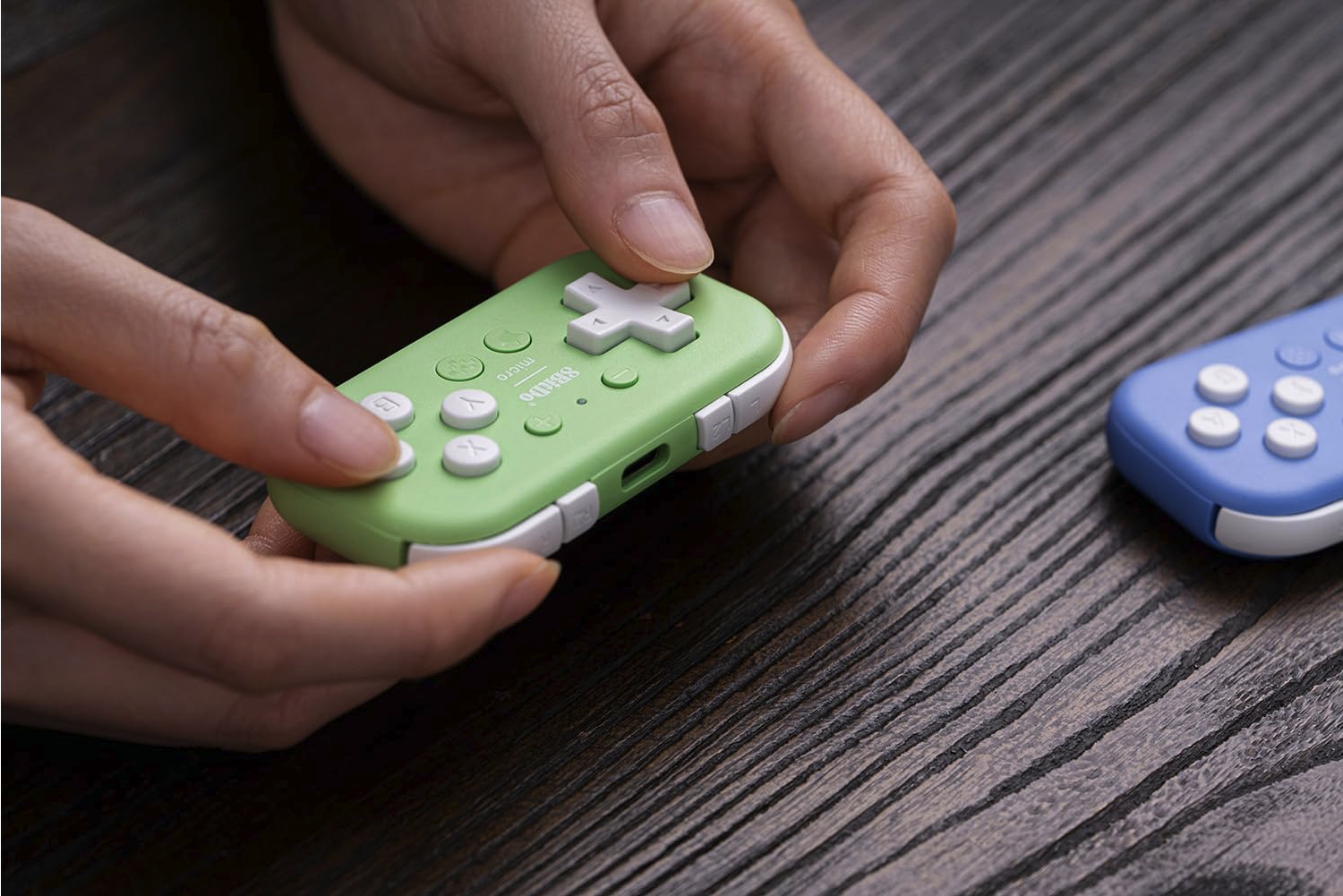 8Bitdo Micro Bluetooth Gamepad Pocket-sized for Switch, Android, and ...