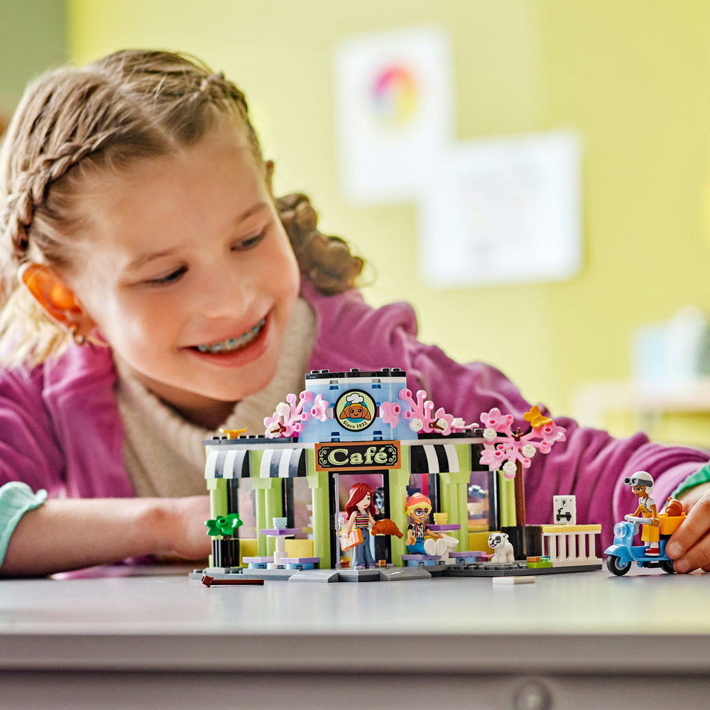 LEGO Friends 42618 Heartlake City Cafe | Shopee Singapore
