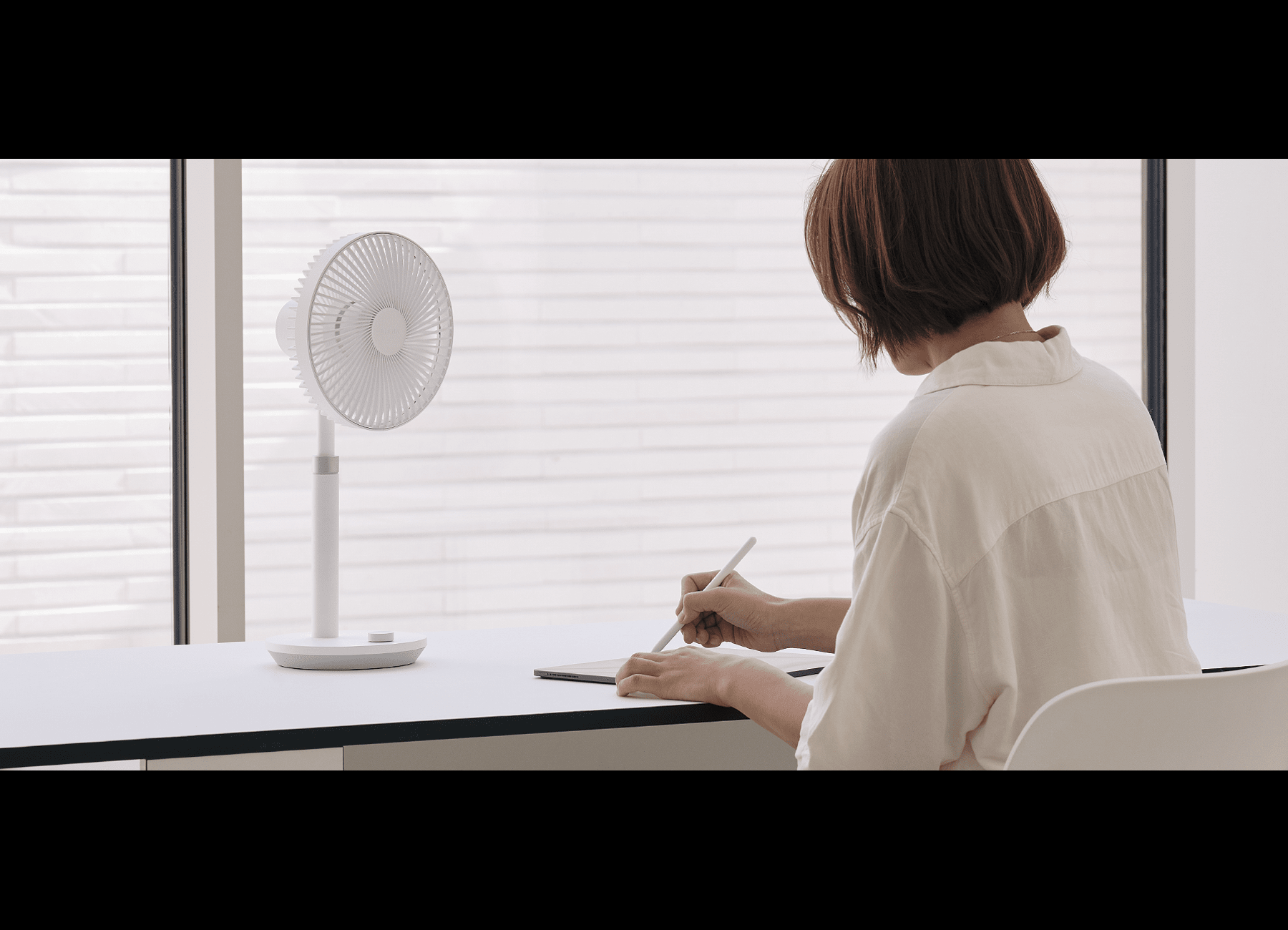 LUMENA Extendable Standing Fan 8000mAh Table Desk USB Wireless Electric ...