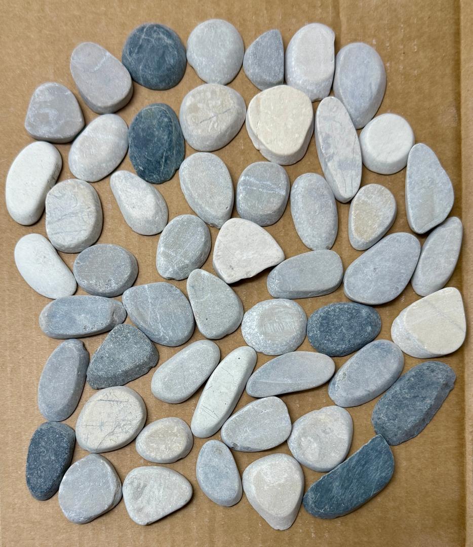 Art and Craft Slice Flat Pebble Size : About 20-30mm / 30-50mm x 10mm ...