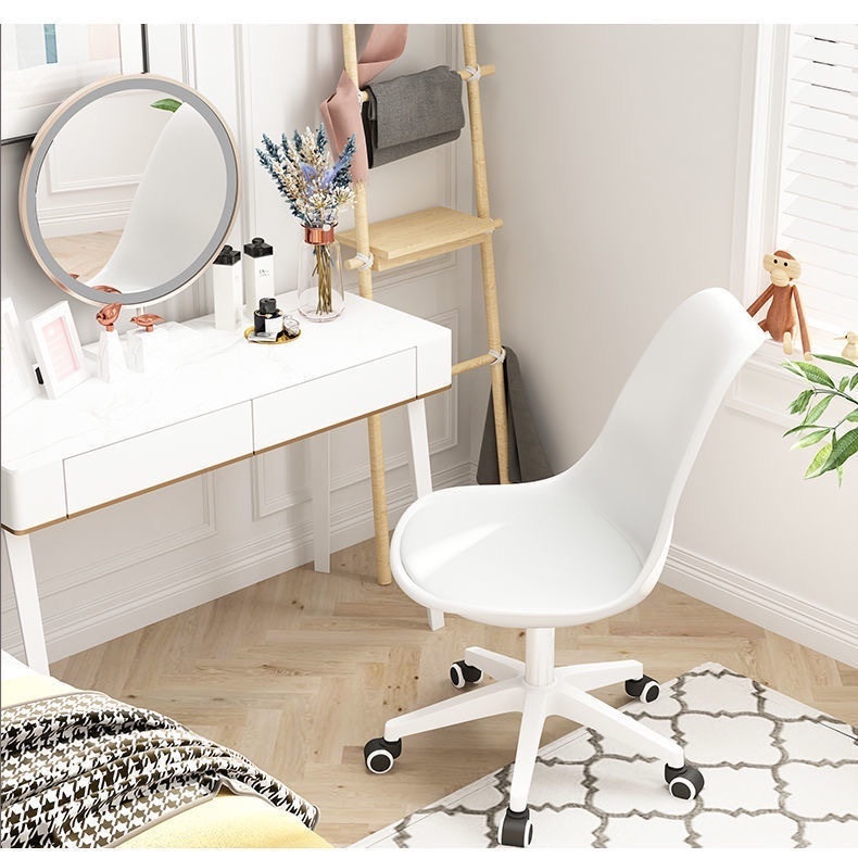 Computer Chair With Wheels PU Cushioned Office Nordic Style Chair ...