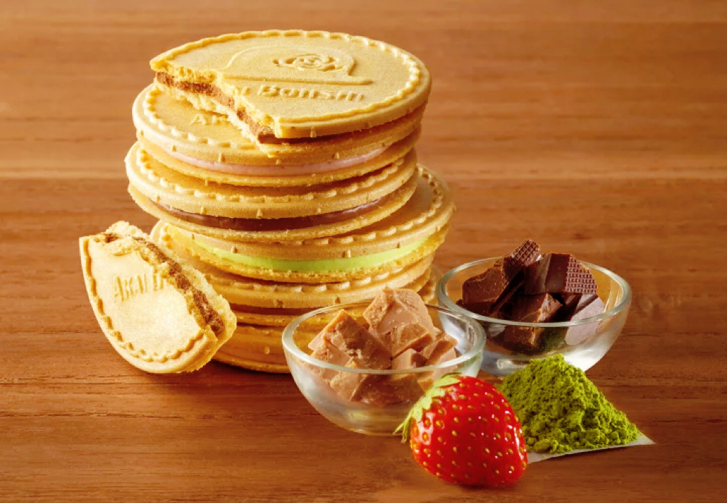 【Hokkaido Direct Mail】 Akai Bohshi KUKKIA Sandwich Cookies 12 Pieces | Shopee Singapore