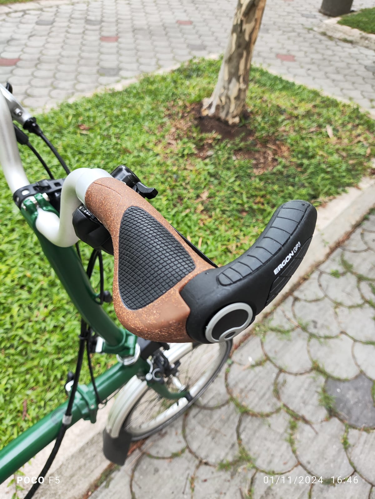 Ergon GP3-L BioKork with 3-Finger Bar End Bicycle Grips for Touring Bicycle Trifold Brompton ...