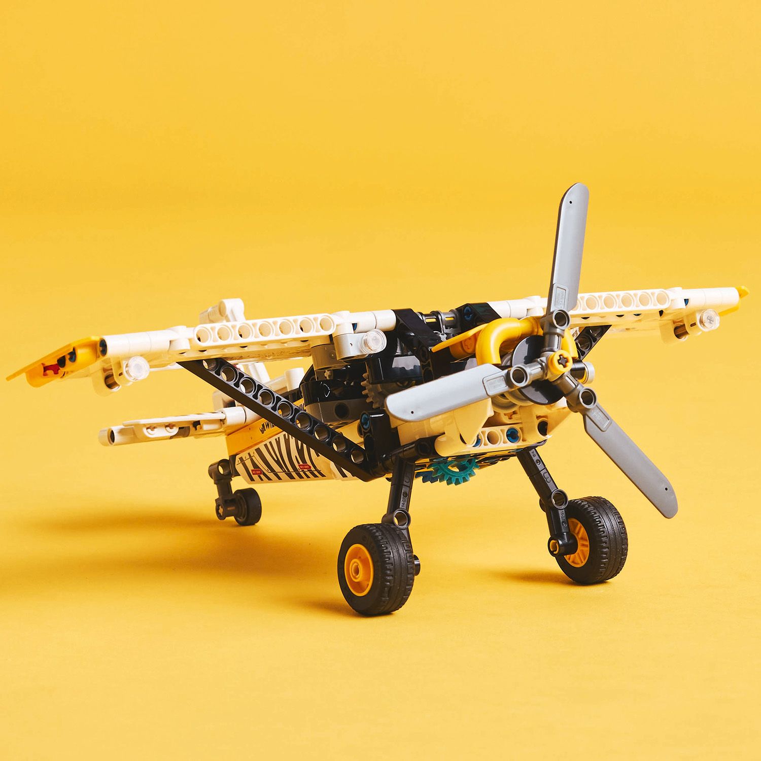 LEGO Technic 42198 Bush Plane (333 Pieces) | Shopee Singapore