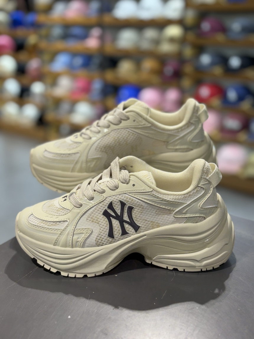 MLB Curve Runner Monogram MLB Shoes (2025New) | Shopee Singapore